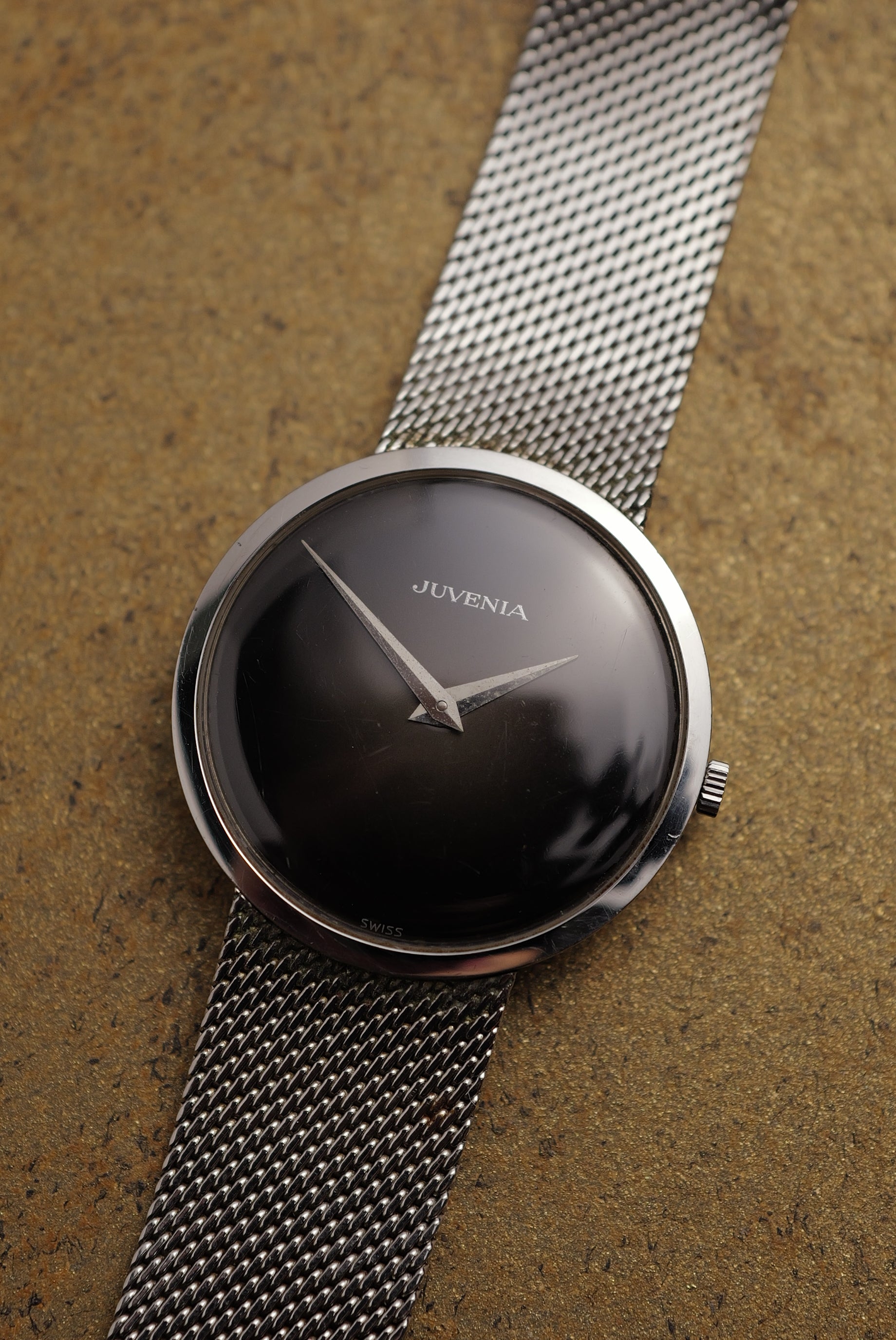 Juvenia "Fume Onyx" Pebble Disco volante Circa. 1970s – My First ...